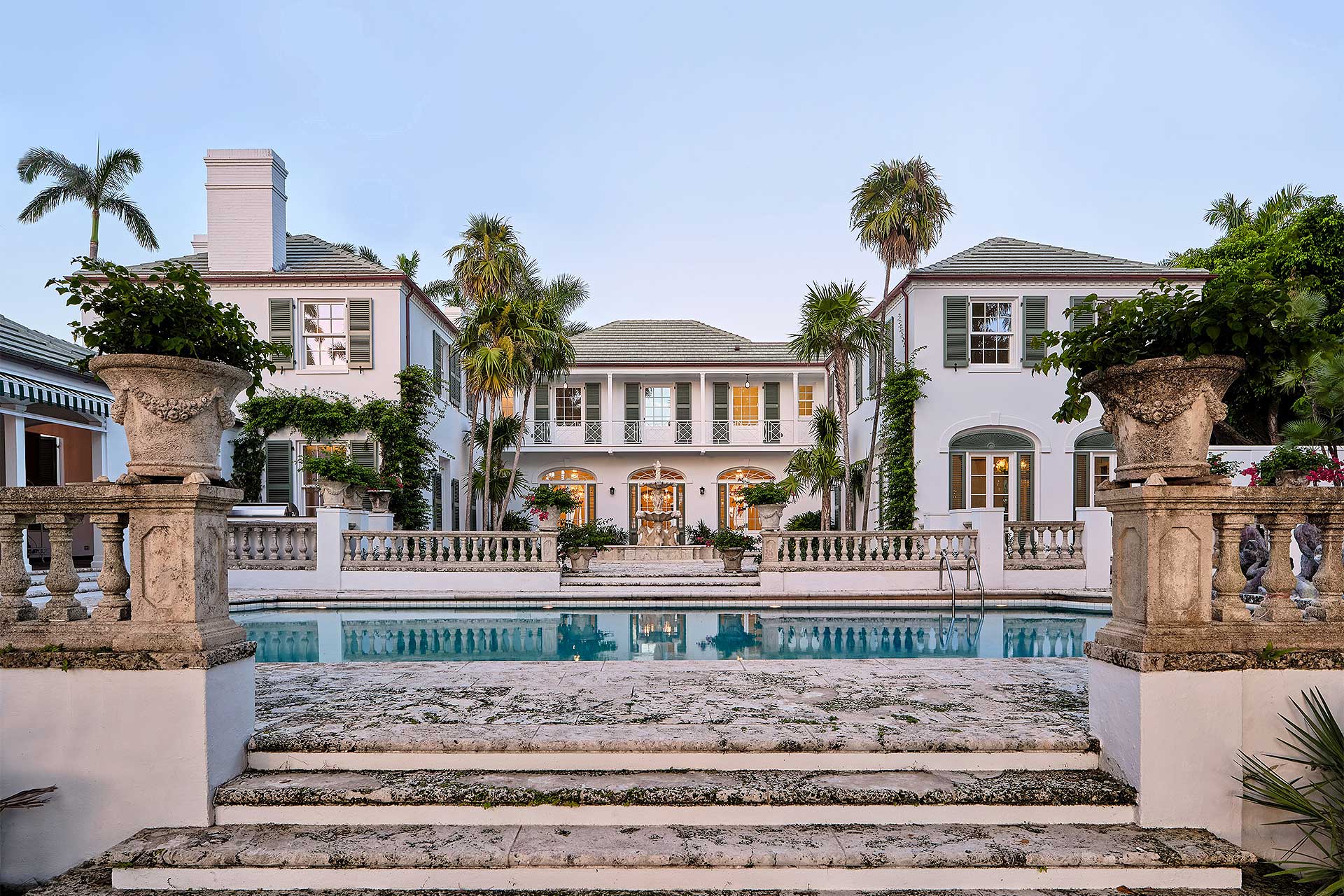 Navigating Building on Palm Beach Like a Pro - Woolems